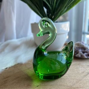viking | Accents | Vintage Viking Art Glass Paperweight Swan 3 Figurine ...